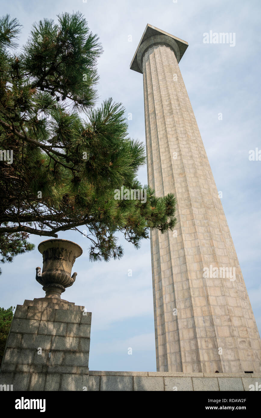 Perrys victory monument hi-res stock photography and images - Alamy