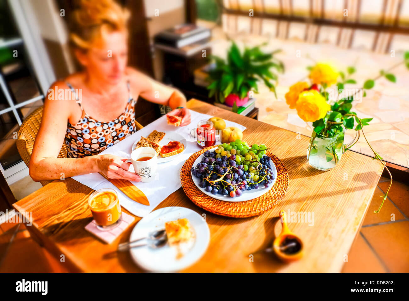 Taking their breakfast hi-res stock photography and images - Alamy