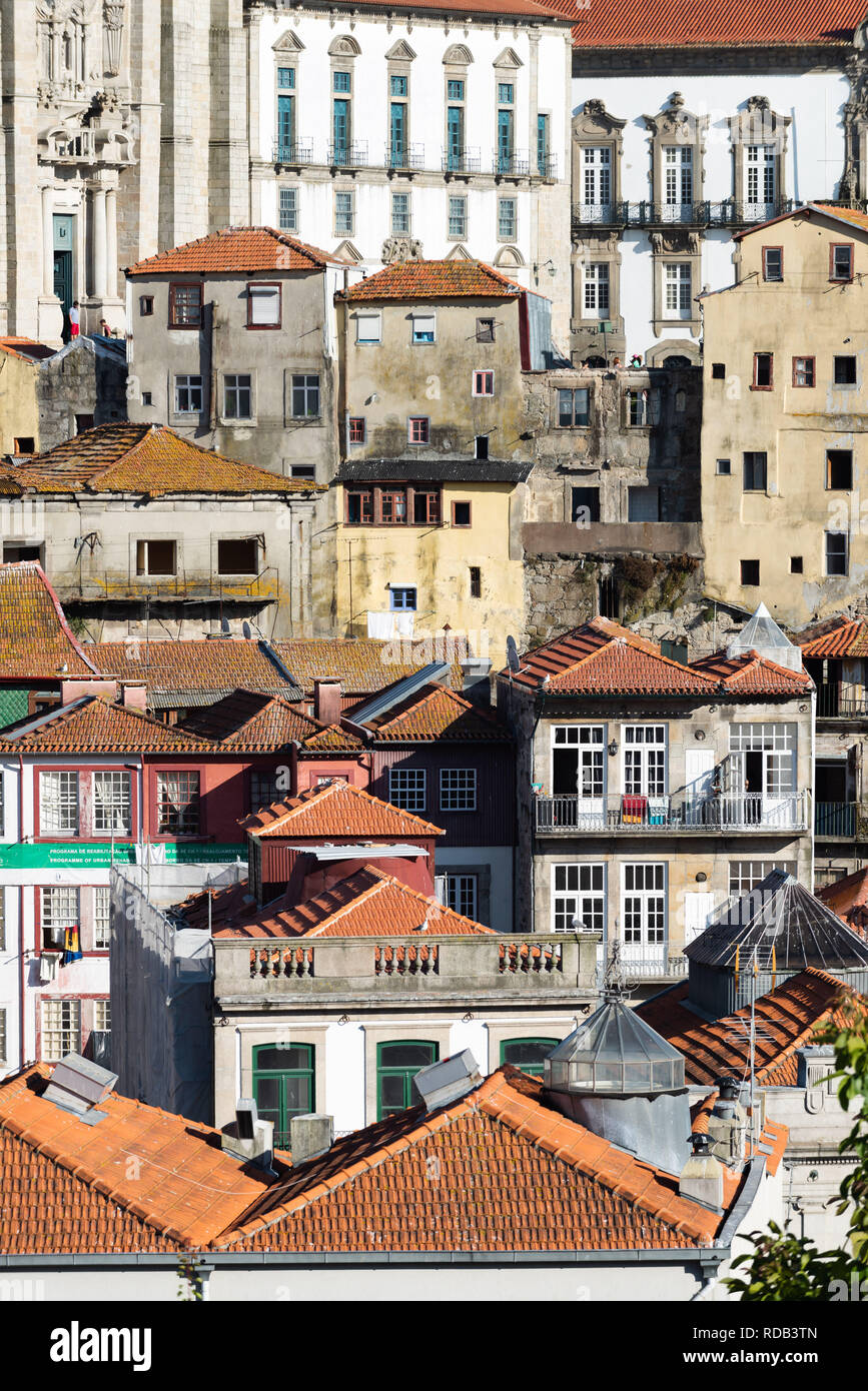 Houses in the hills of downtown Porto Portugal Stock Photo - Alamy