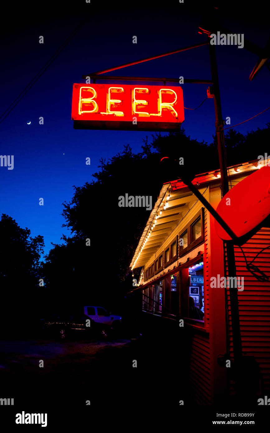 Neon beer sign, Albert's Icehouse Texas USA Stock Photo - Alamy