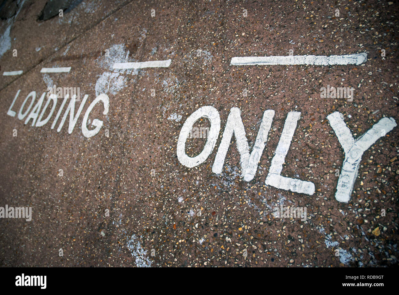 Loading only sign hi-res stock photography and images - Alamy