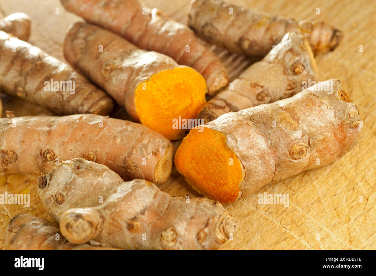 Curcuma longa root hi-res stock photography and images - Alamy