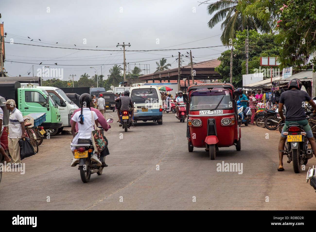 Busy road in Negombo, Sri Lanka Stock Photo - Alamy