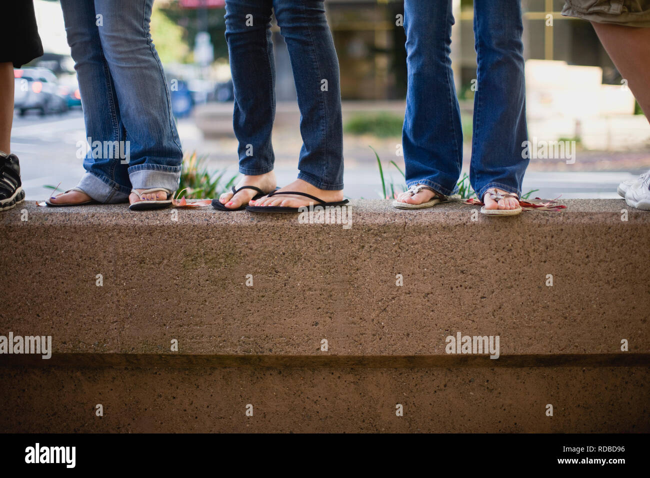 People wearing jeans hi-res stock photography and images - Alamy