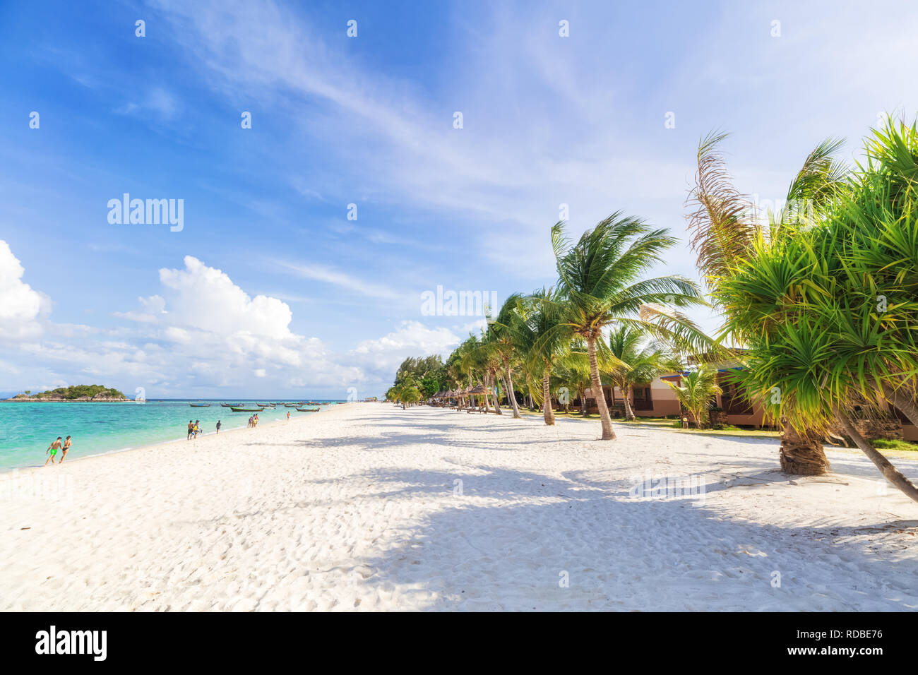 Asian tropical beach paradise in Thailand Stock Photo - Alamy