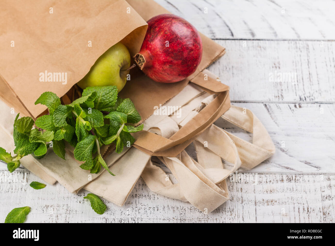 Eco recycle paper linen hi-res stock photography and images - Alamy