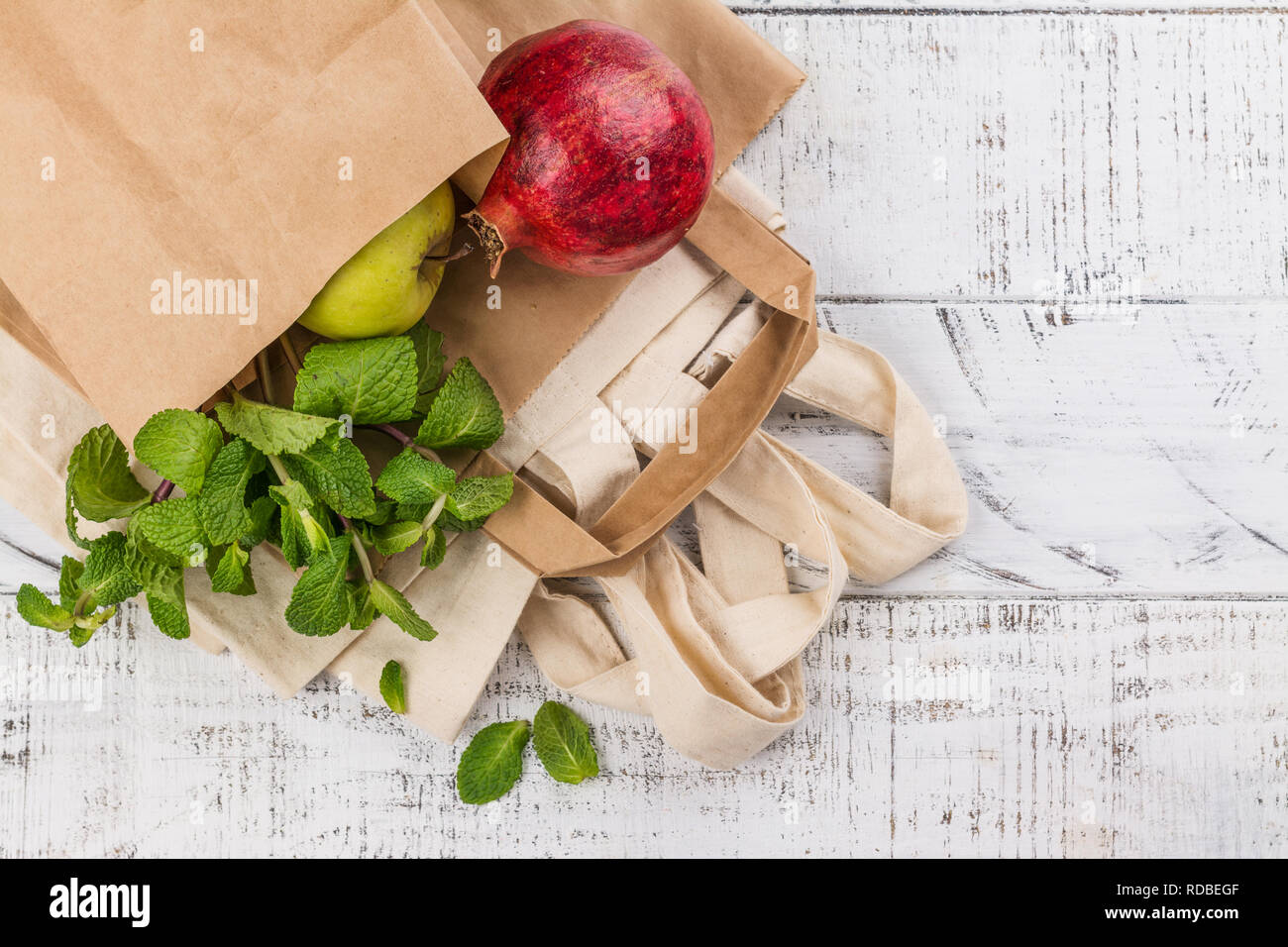 Eco recycle paper linen hi-res stock photography and images - Alamy