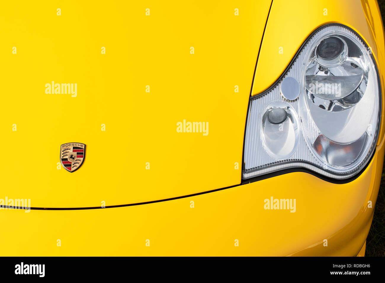 Car yellow hi-res stock photography and images - Alamy