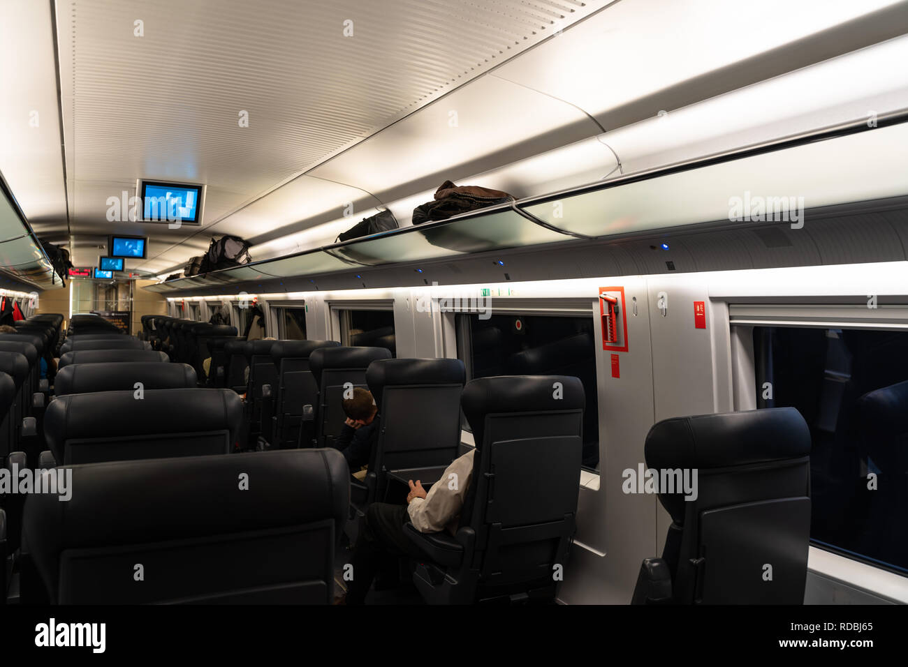 Renfe tren hi-res stock photography and images - Alamy