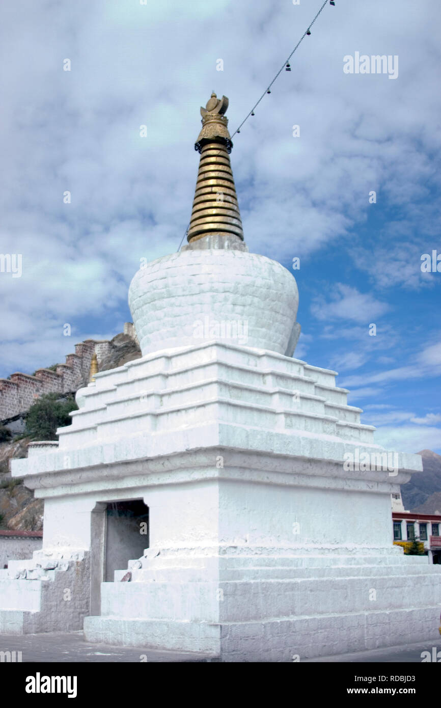 Stupa in Lhasa Tibet Stock Photo - Alamy