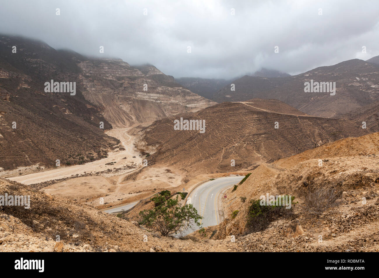 Mountainous scenery near Salalah during the Khareef monsoon season ...