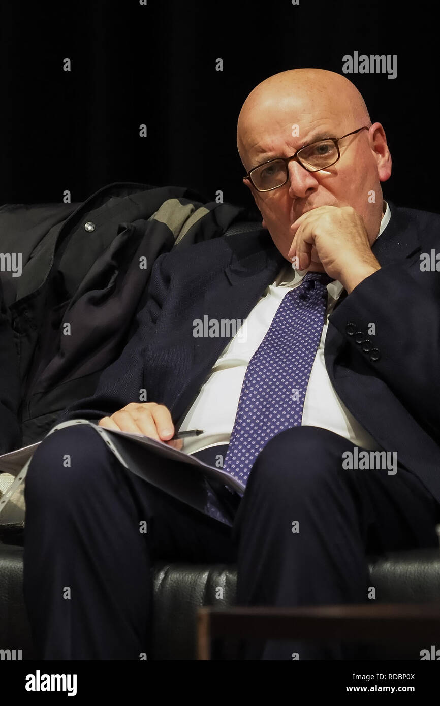 Calabria President Mario Oliverio is investigated for abuse of office ...