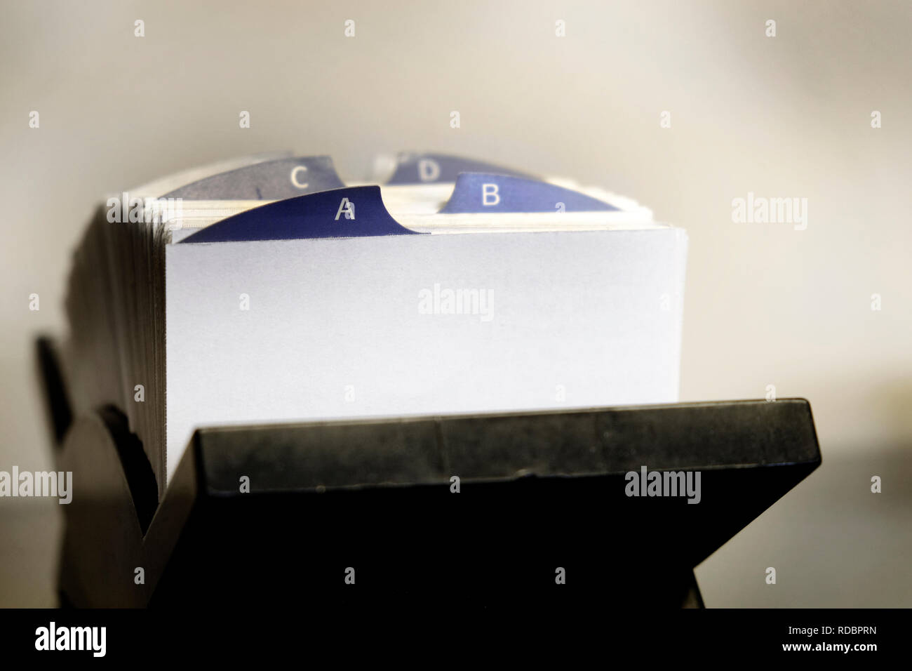 Index cards for buisness contacts and communication contact people ...