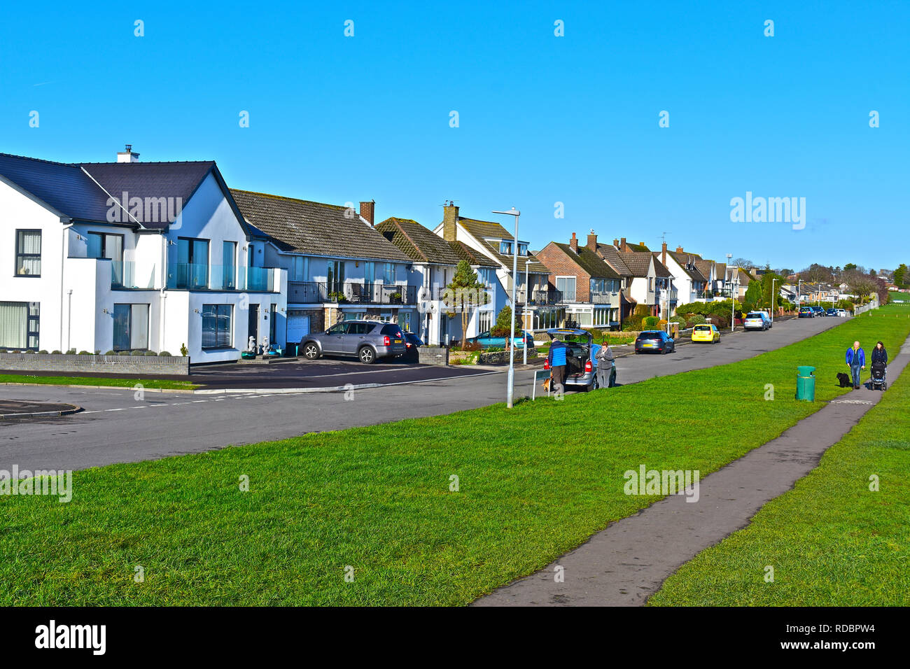 Penarth vale of glamorgan houses hi-res stock photography and images ...