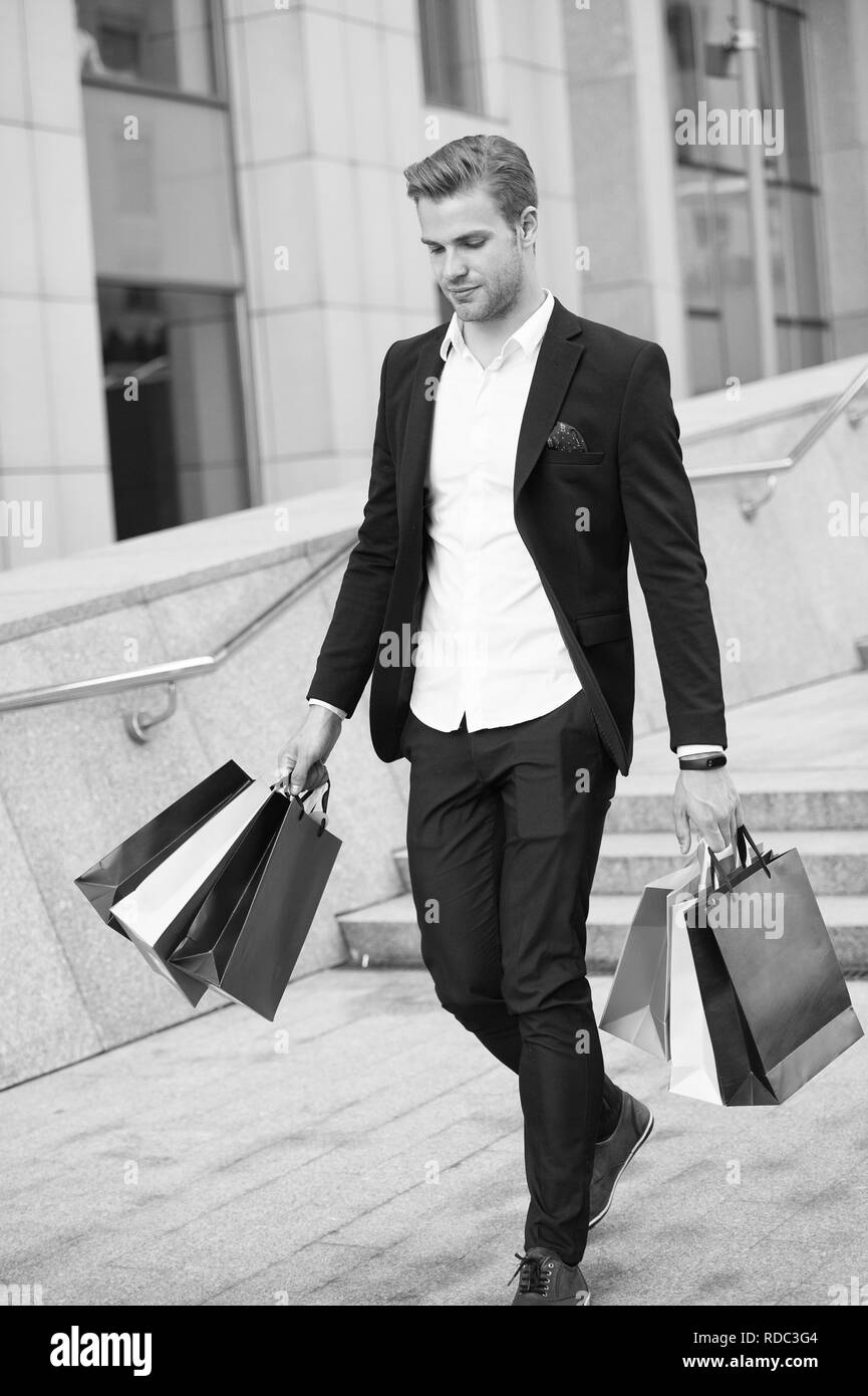 Set spending limit hi-res stock photography and images - Alamy