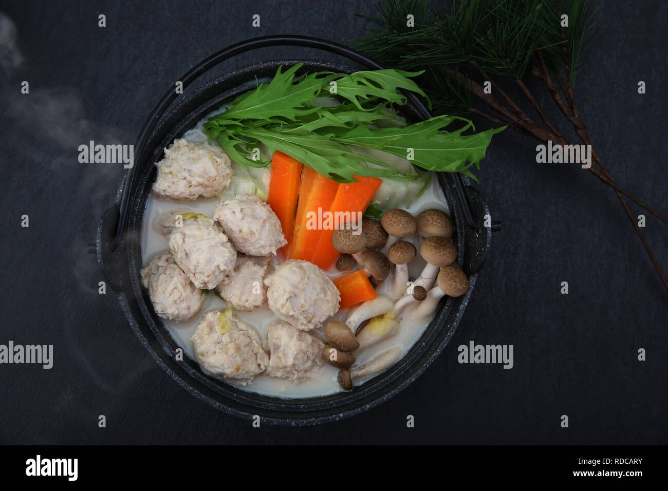 Ground chicken hi-res stock photography and images - Alamy