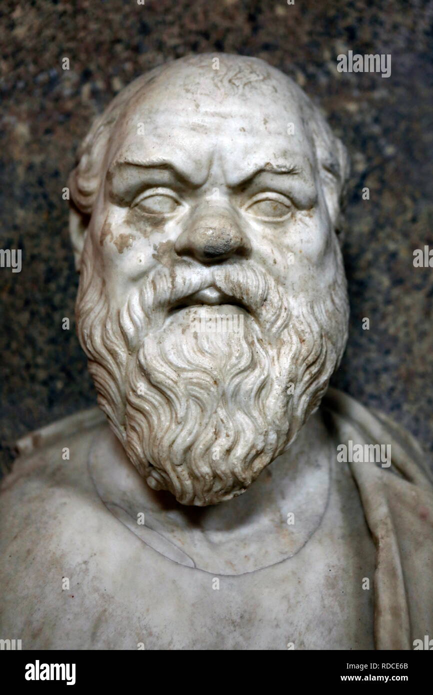 Statue von socrates hi-res stock photography and images - Alamy