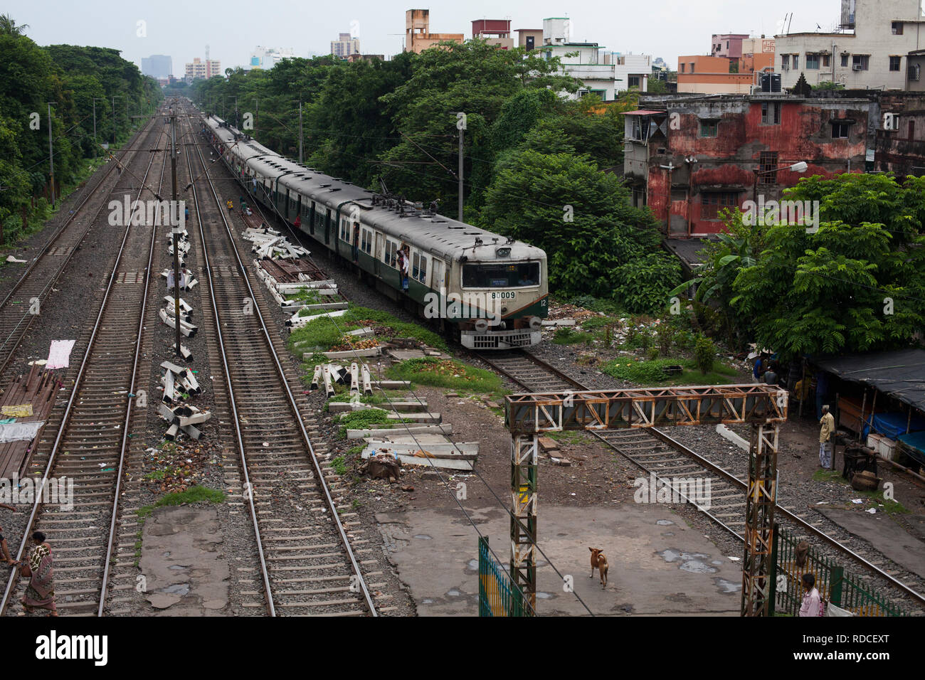 Kolkata railway hi-res stock photography and images - Alamy