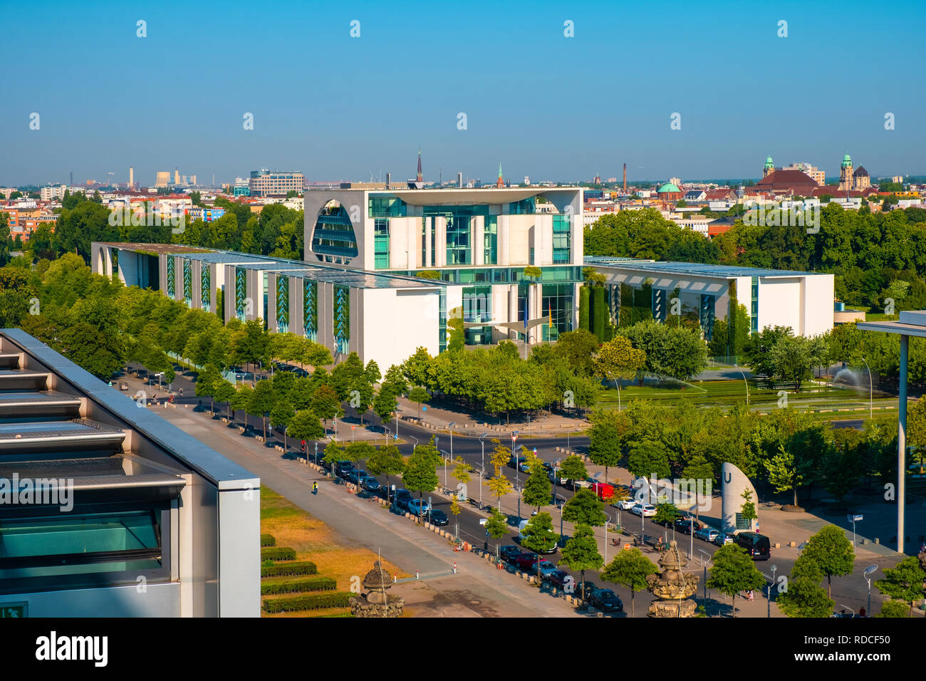 German chancellery building hi-res stock photography and images - Alamy
