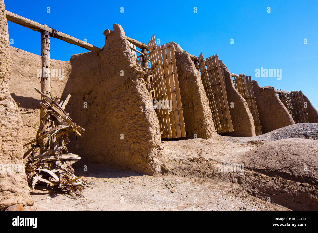 Nashtifan Windmills, Khaf, Iran. The Oldest operational windmills in ...