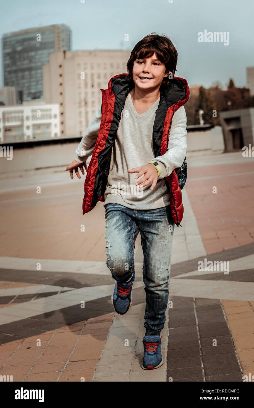 Boy girl jogging hi-res stock photography and images - Alamy