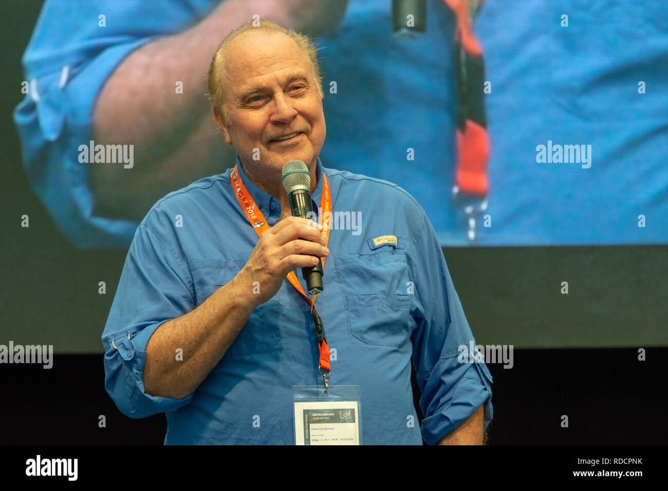 Gil gerard buck rogers hi-res stock photography and images - Alamy