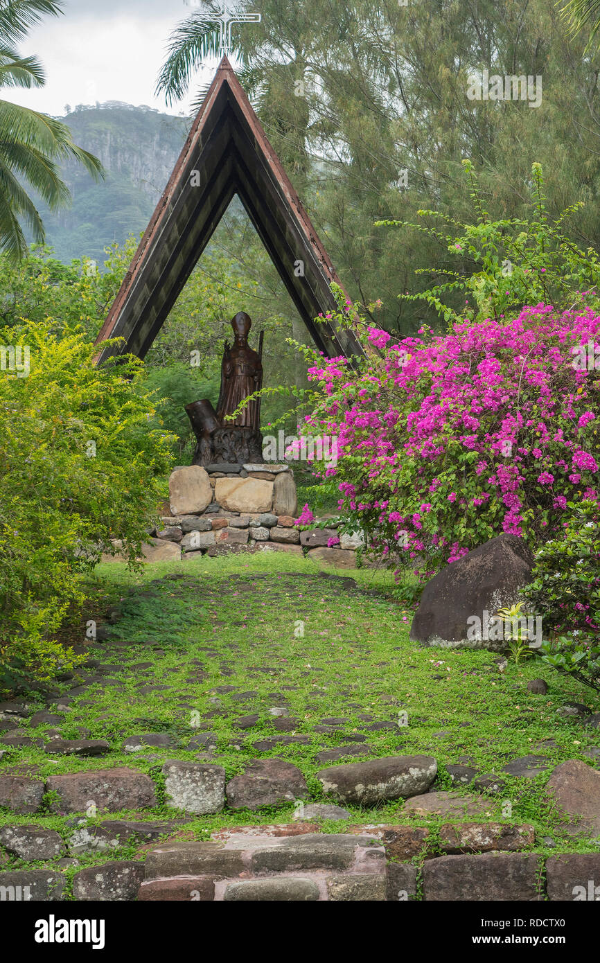 French Polynesia, Marquesas islands, Nuku Hiva, Taiohae church, carving ...
