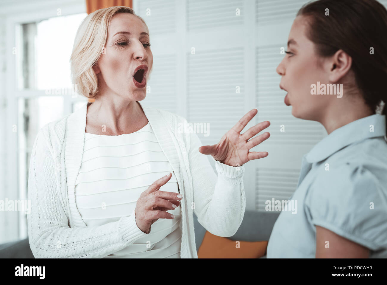 Z sing hi-res stock photography and images - Alamy