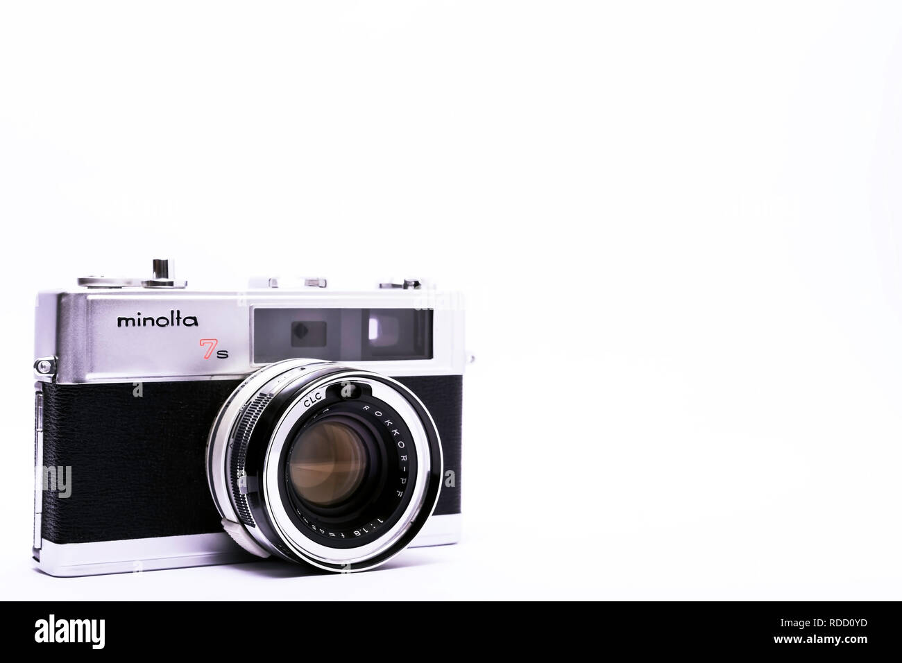 Minolta 7s film camera with len Stock Photo - Alamy