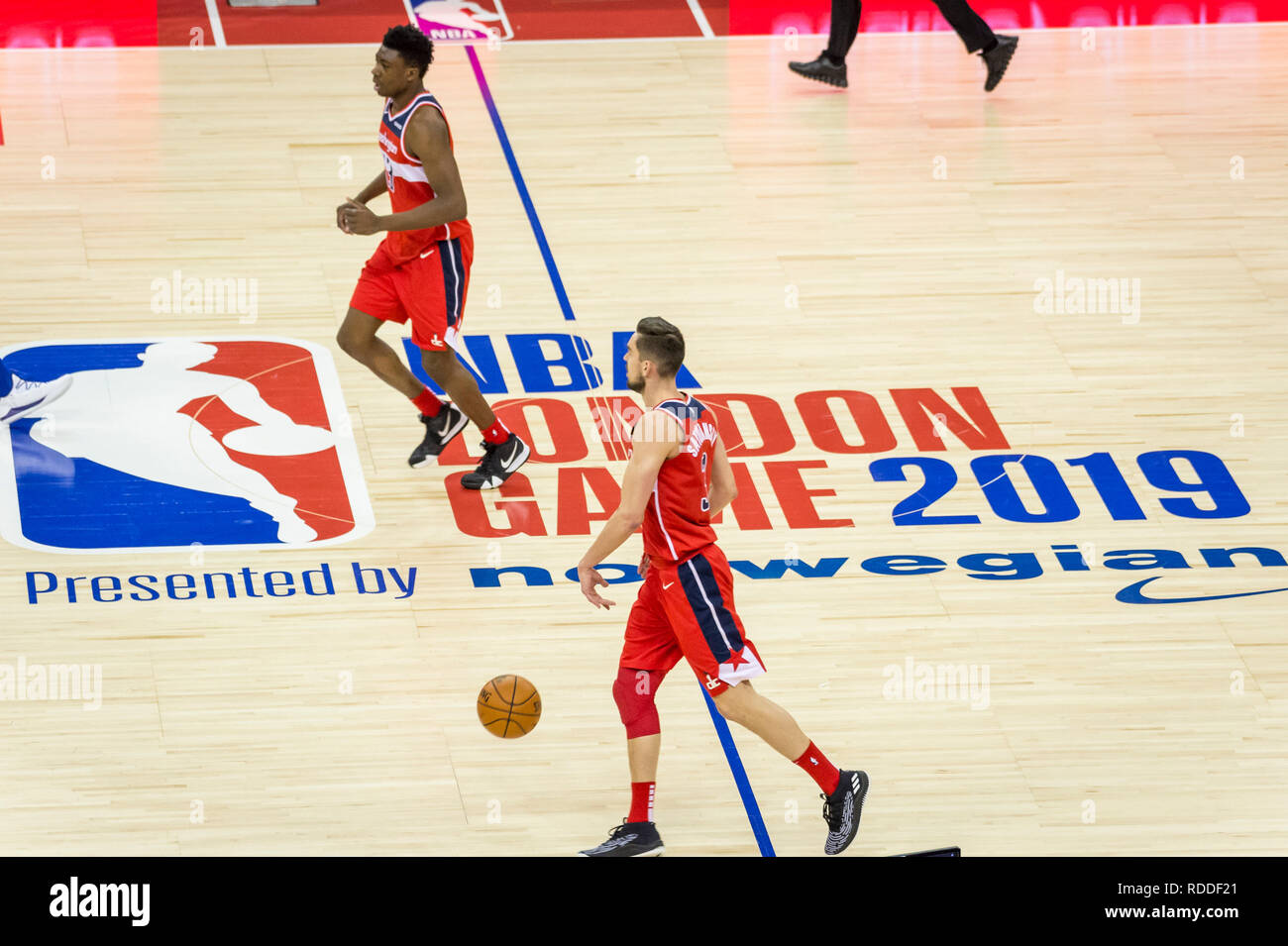 Nba london game 2019 o2 arena hi-res stock photography and images - Alamy