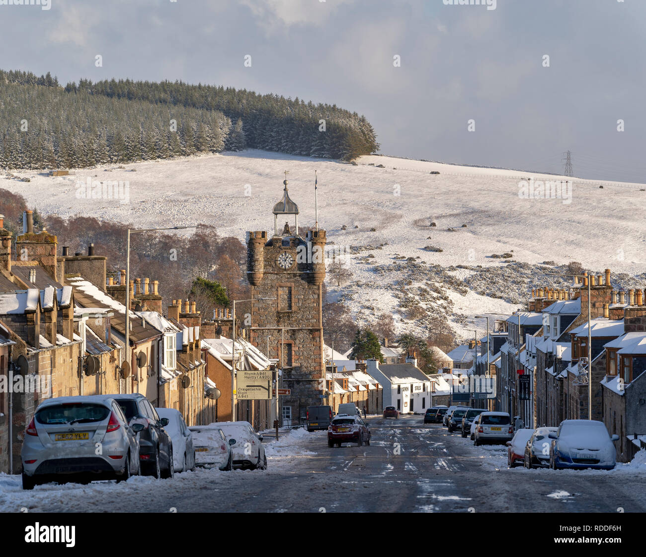 Dufftown square hi-res stock photography and images - Alamy