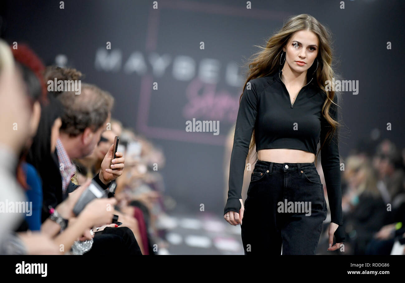 Lisa marie schiffner hi-res stock photography and images - Alamy