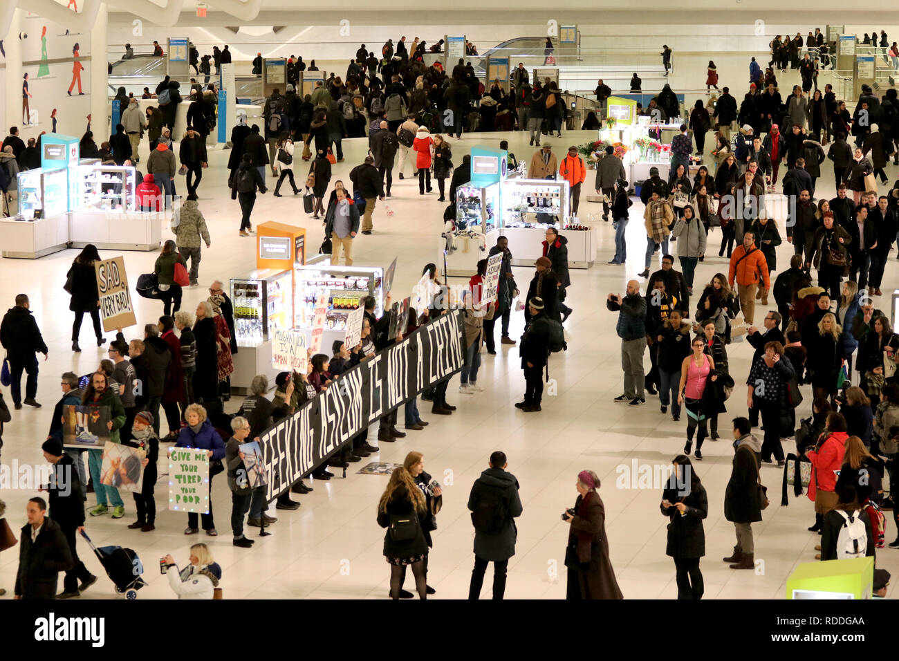 Child separation us border hi-res stock photography and images - Alamy