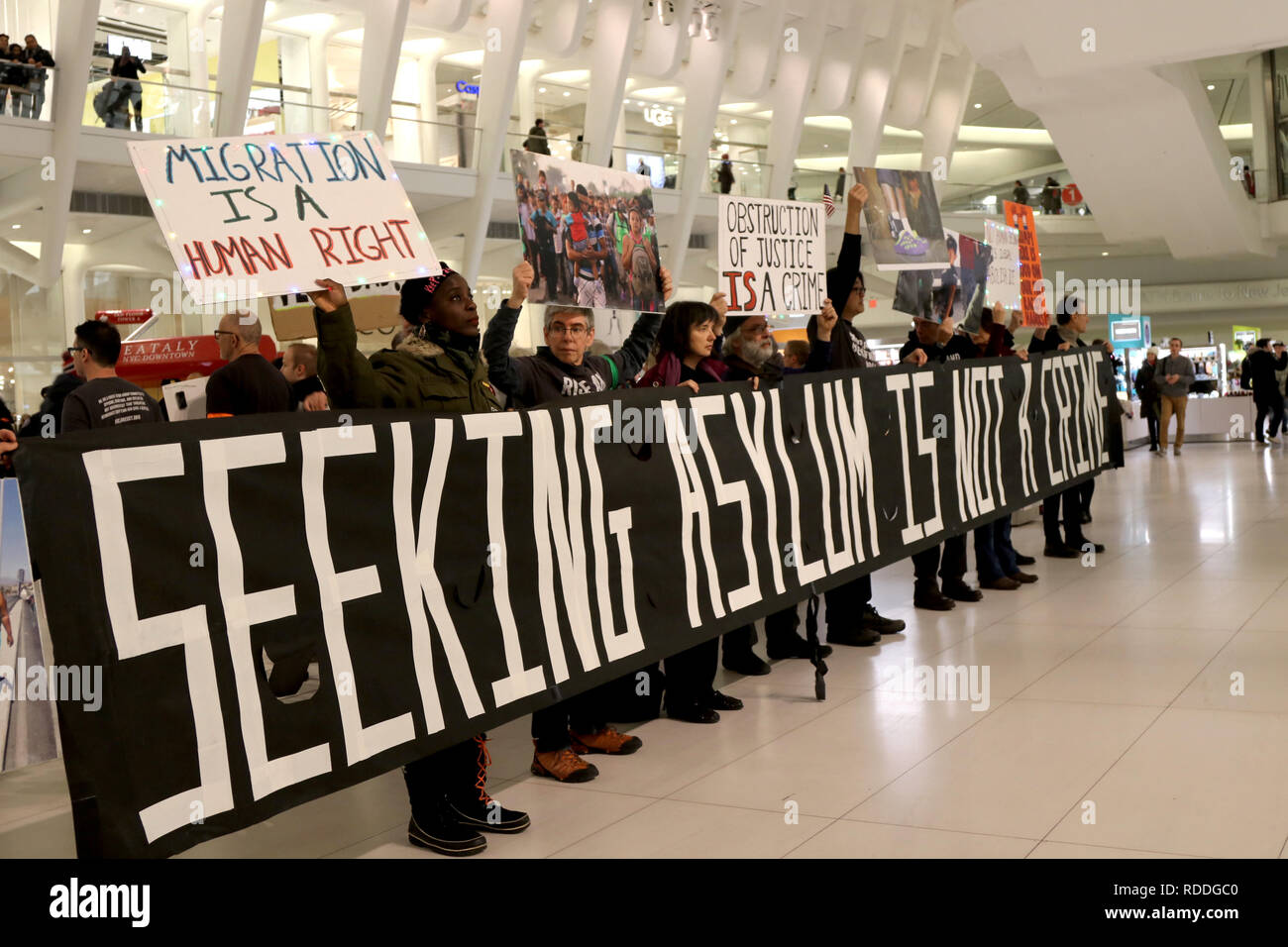 Child separation us border hi-res stock photography and images - Alamy