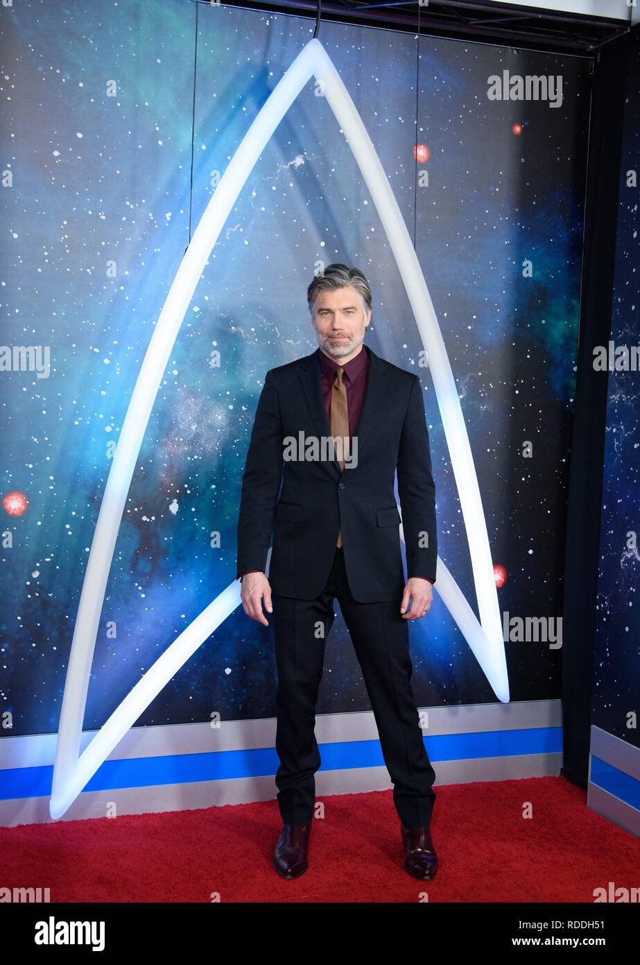 Star trek discovery anson hi-res stock photography and images - Alamy