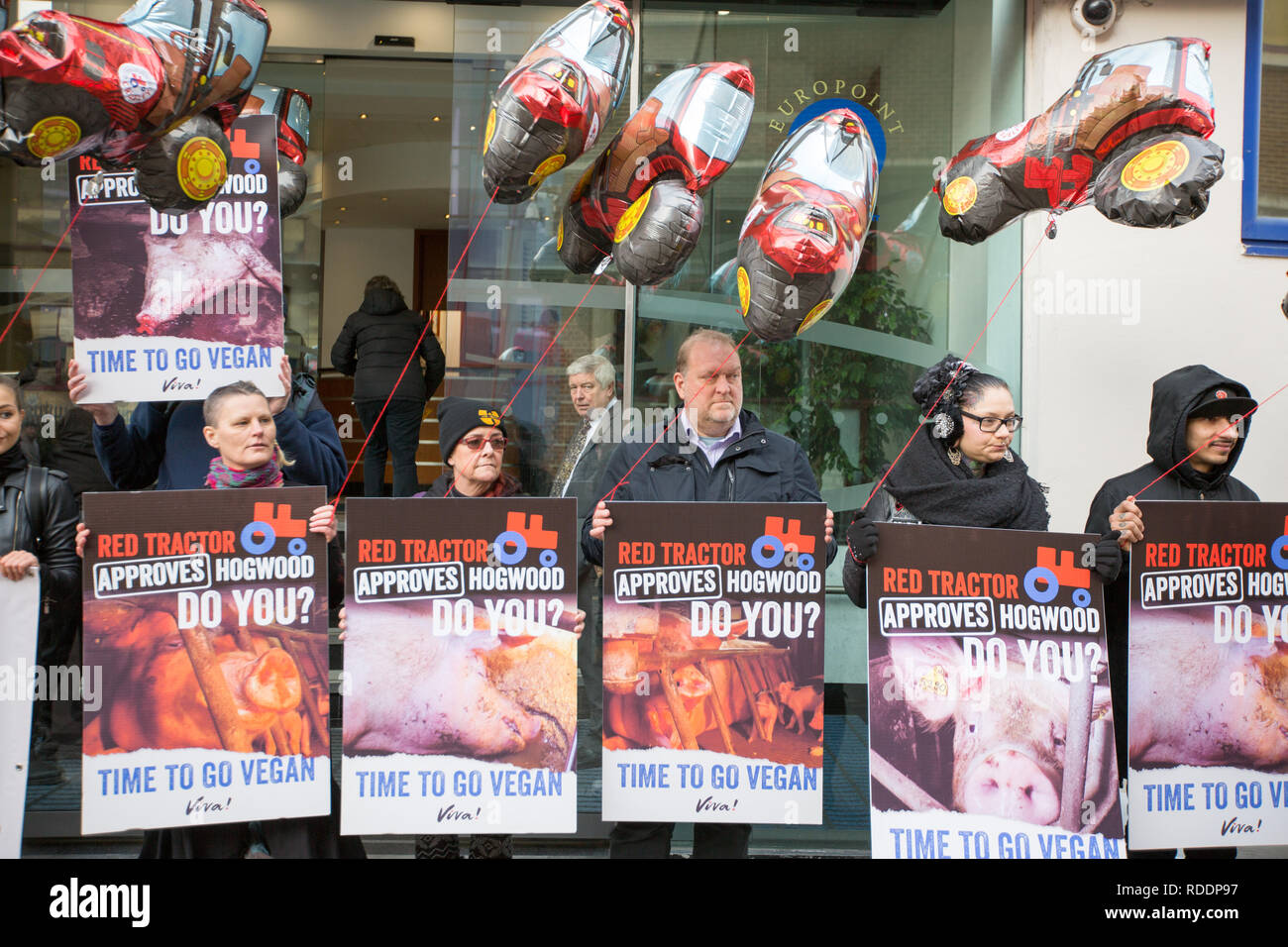 Pig protest trafalgar square hi-res stock photography and images - Alamy