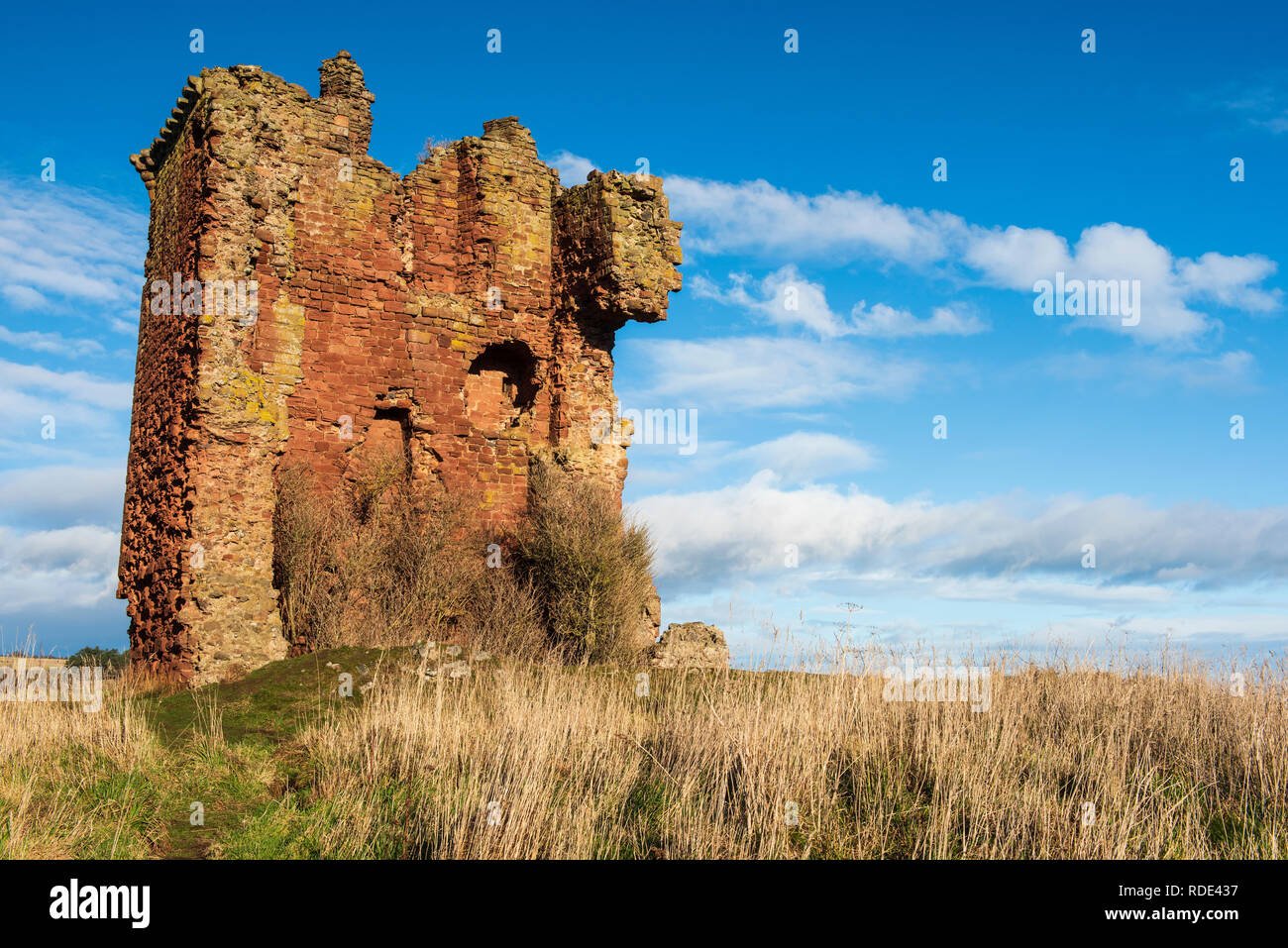 The ruins of Red Castle at Lunan Bay, Angus, Scotland Stock Photo - Alamy