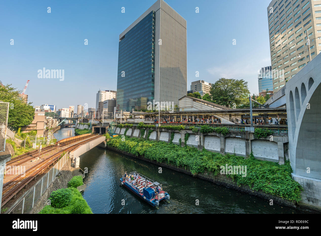 Tokyo, Bunkyo Ward - August 04, 2018 : Ochanomizu station and Tourist ...