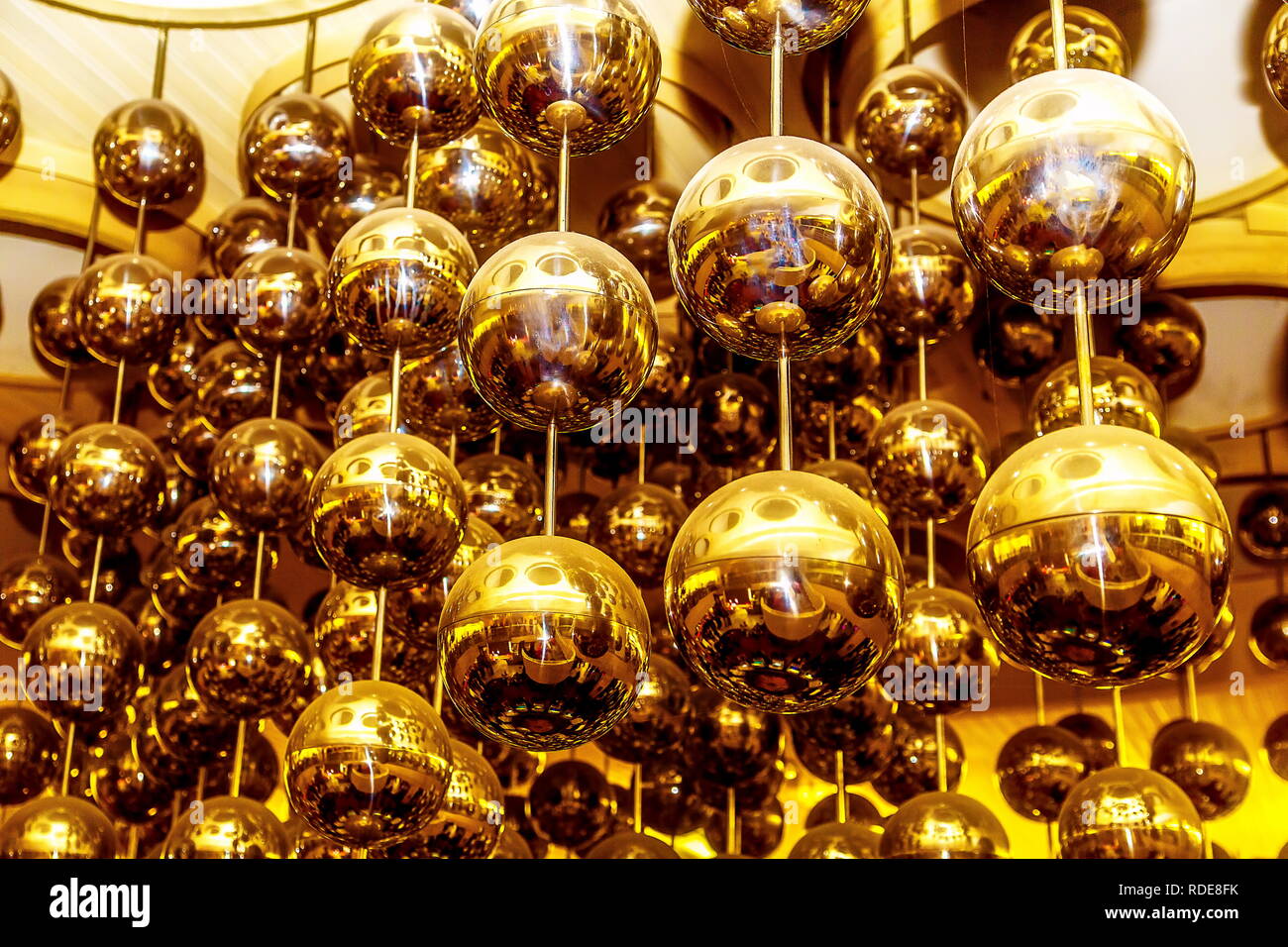 Balls with reflection, Balls of gold color Stock Photo - Alamy