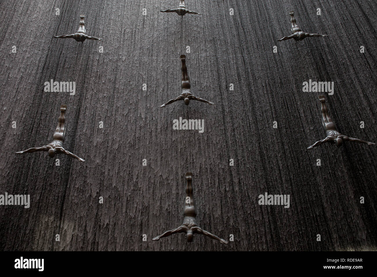 Human waterfall sculpture hi-res stock photography and images - Alamy