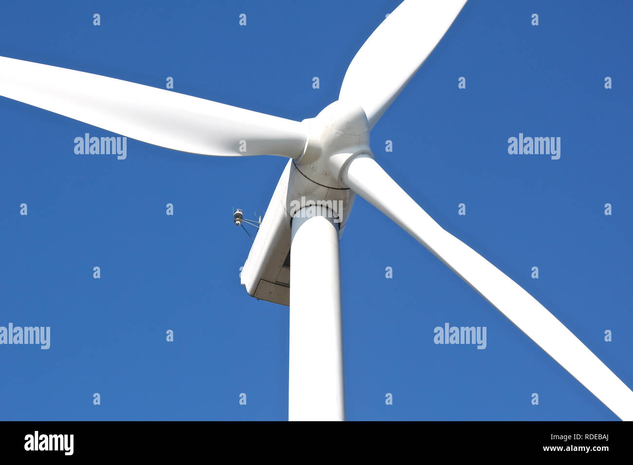 Kinetic energy hi-res stock photography and images - Alamy