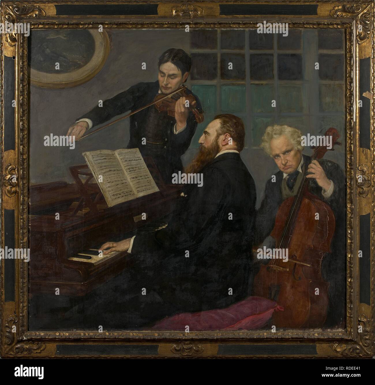 Caro delvaille henry hi-res stock photography and images - Alamy