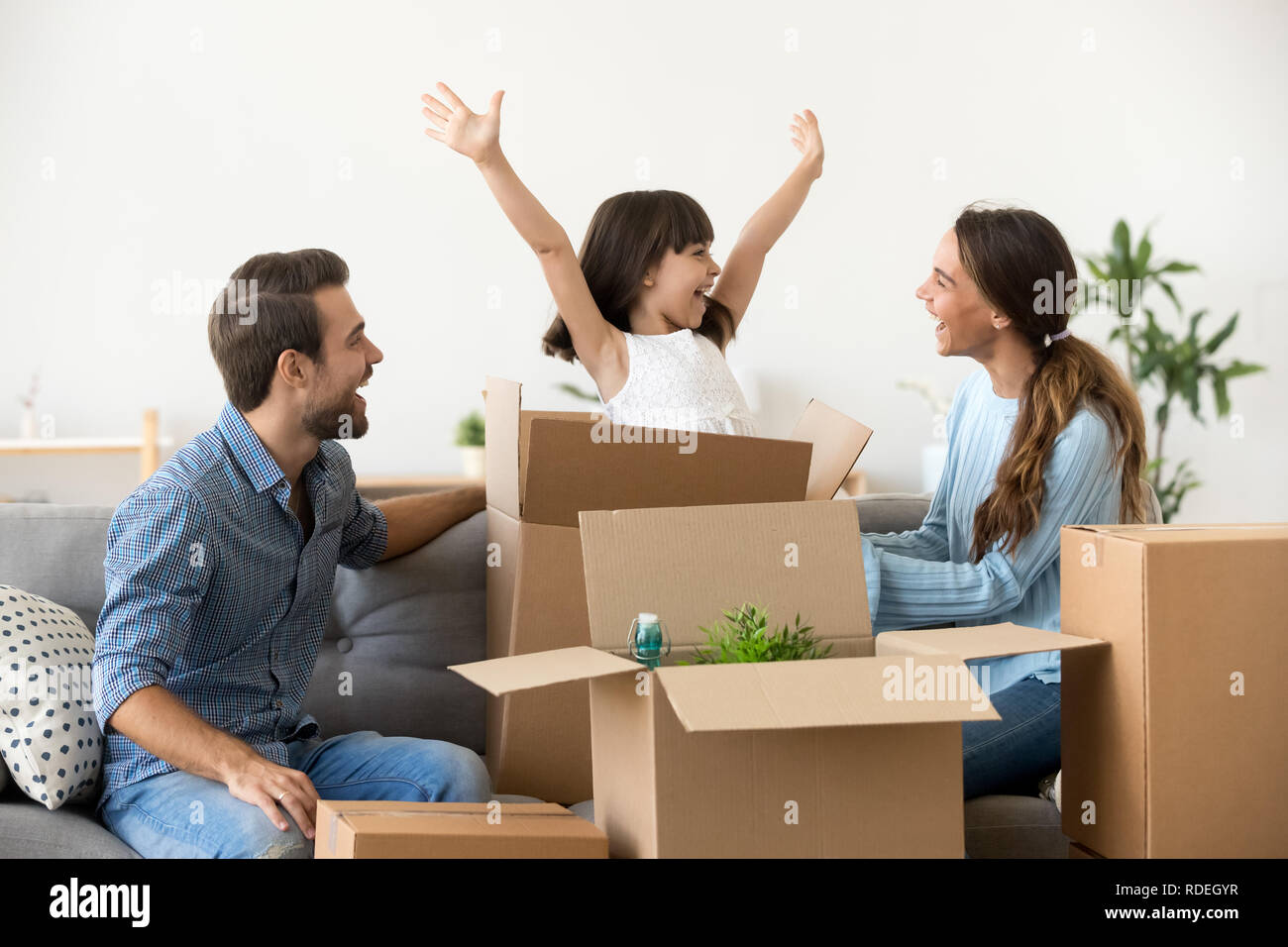 Child pack hi-res stock photography and images - Alamy