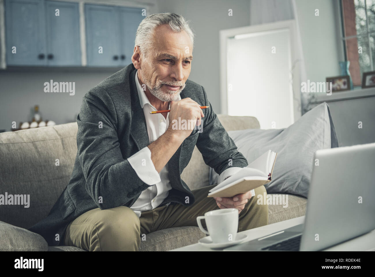 Check schedule hi-res stock photography and images - Alamy