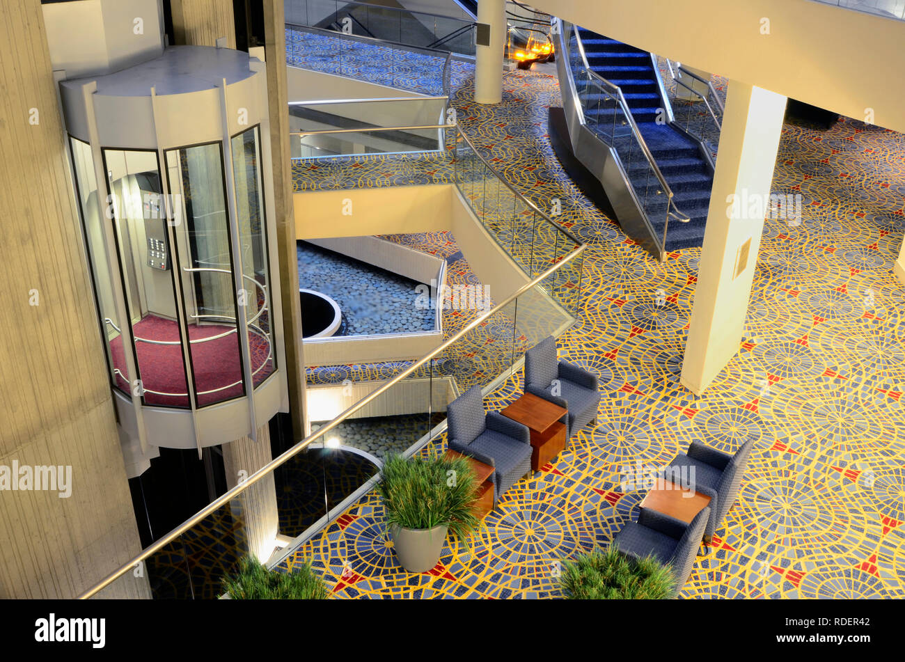 Lobby atrium glass elevator hi-res stock photography and images - Alamy
