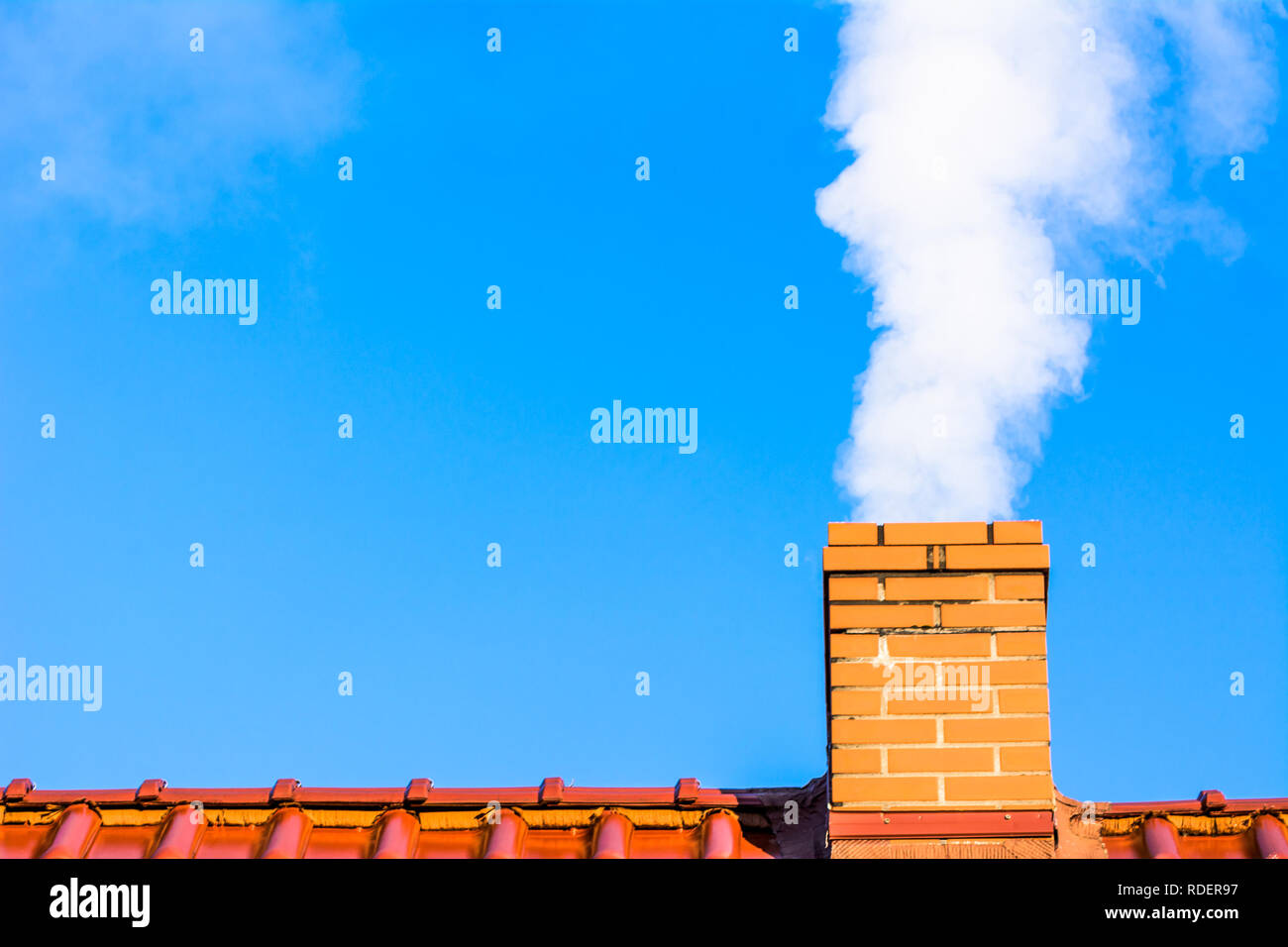 House Chimney Smoke Stock Photos & House Chimney Smoke Stock Images - Alamy