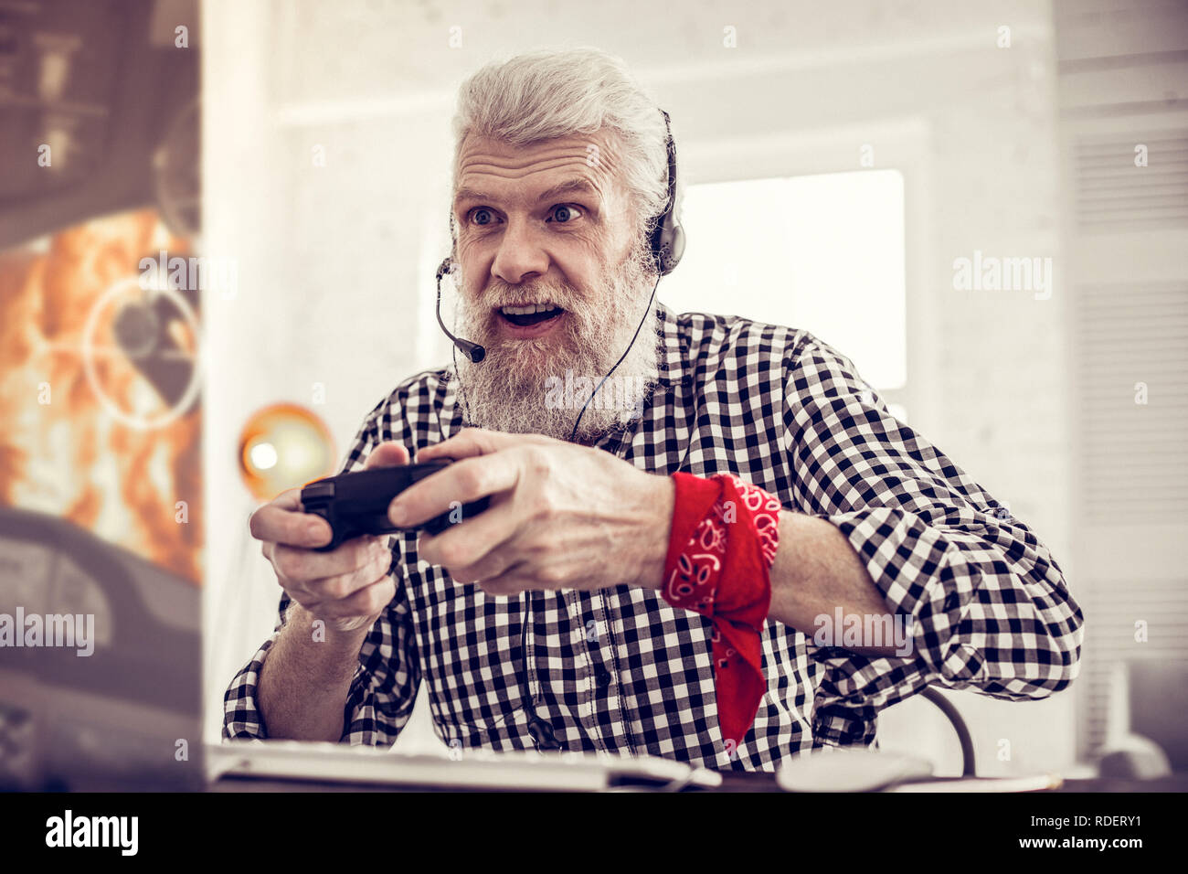 Boomer man playing video games hi-res stock photography and images - Alamy
