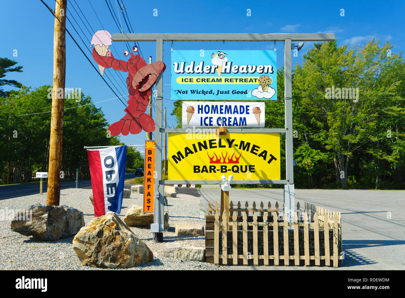 Barbecue restaurant signage hi-res stock photography and images - Alamy