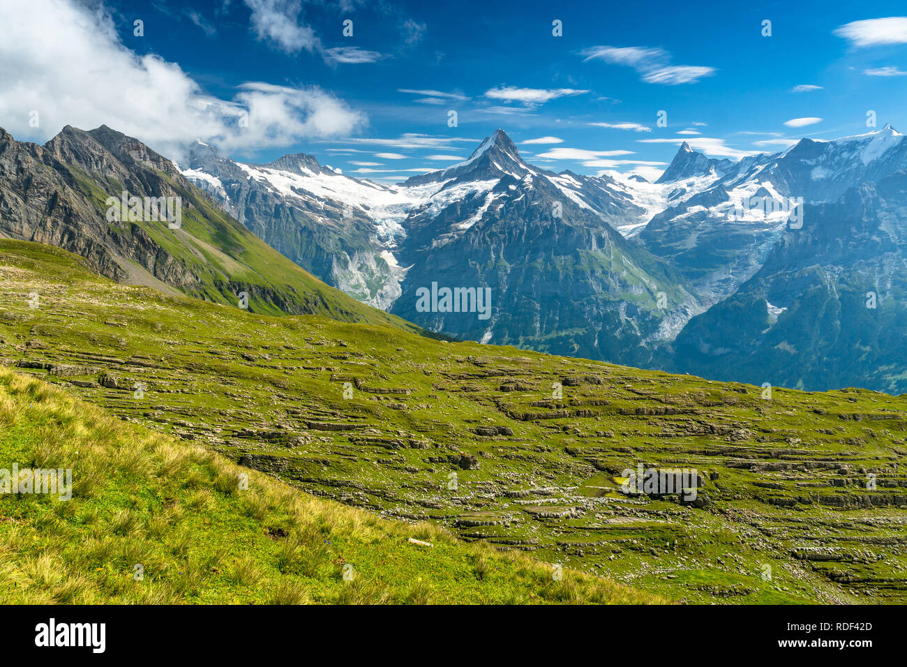 Wandern in den schweizer alpen hi-res stock photography and images - Alamy
