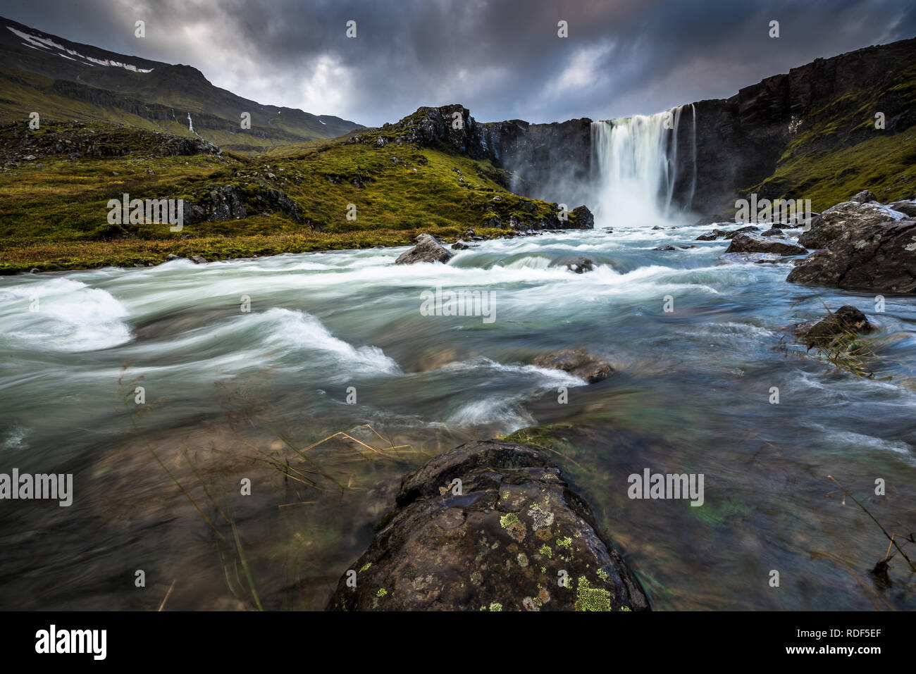 Gufufoss Wasserfall nahe Seydisfjördur in Island Stock Photo - Alamy
